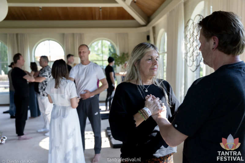 Workshop Bewuste Aanraking/ Conscious Touch for (Occasional) Couples - Hipsy