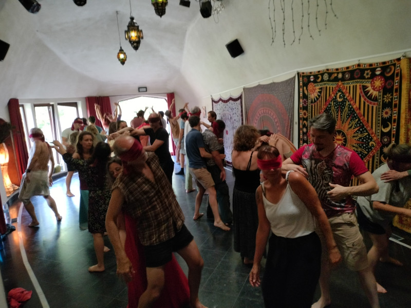 Tantric Dance met sauna en vuur - Hipsy