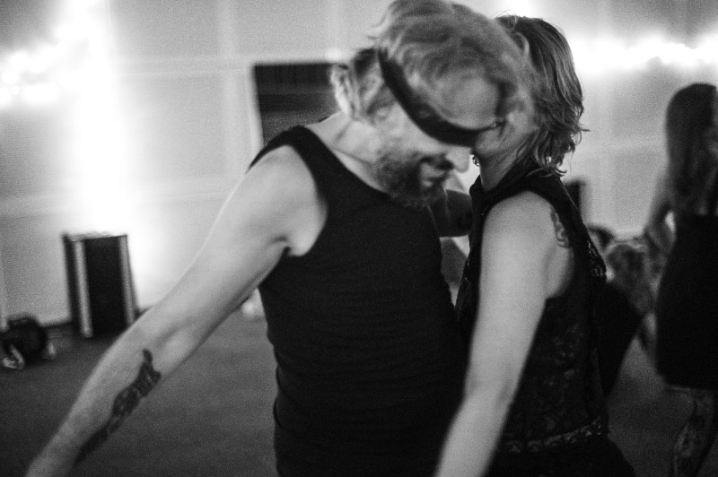 Tender Tantric Dance - Hipsy