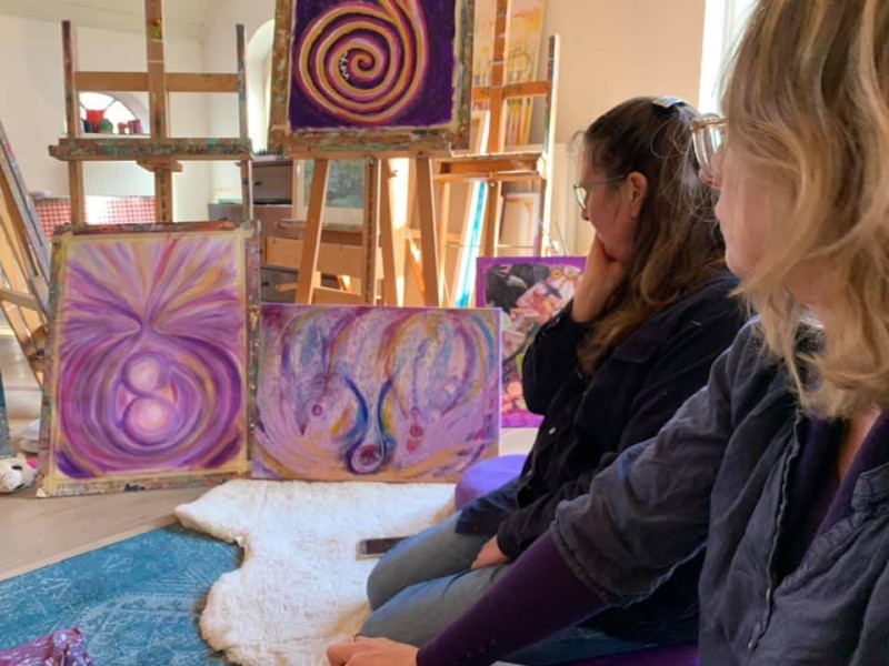 Paint workshop Connect to your Inner Freedom - Hipsy
