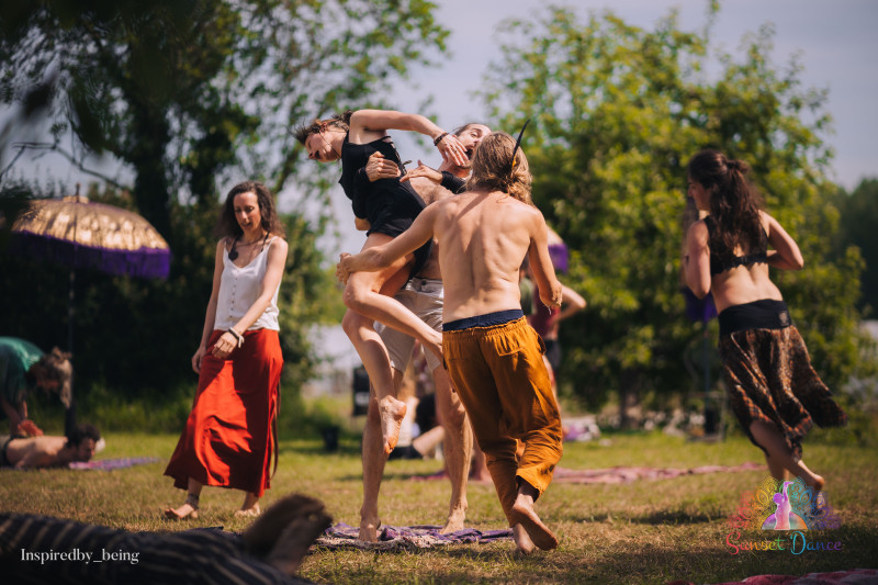 Ritual Dance - Spring Transformation - Hipsy