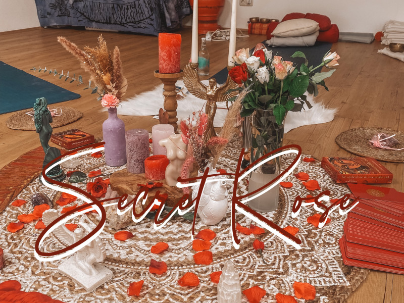 Vrouwencirkel; Secret Rose - Hipsy