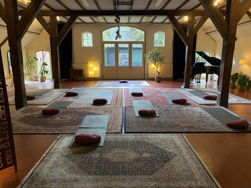 Yoga - Easy Flow - Hipsy