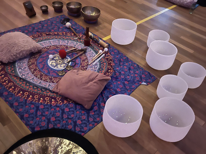 Liefdevolle yin yoga en klanksessie met Wanda - Hipsy