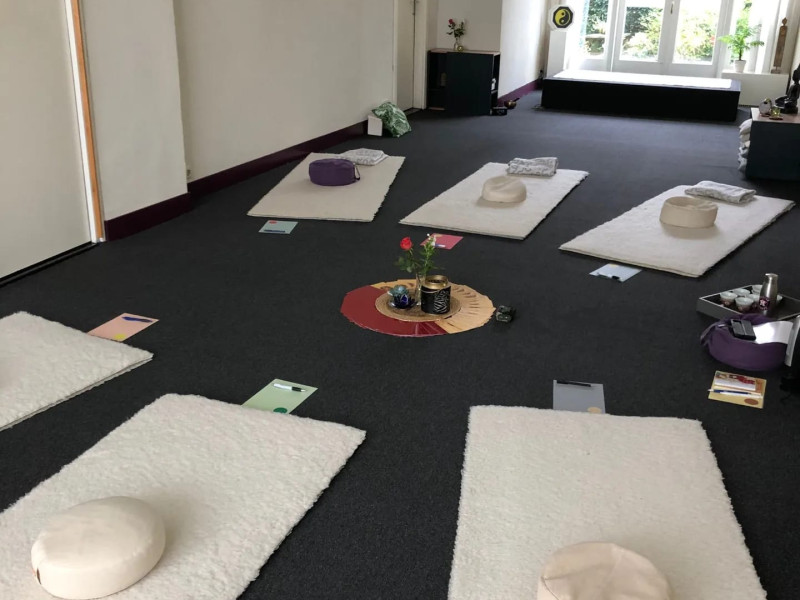 Sensual Breathing Circle - Hipsy