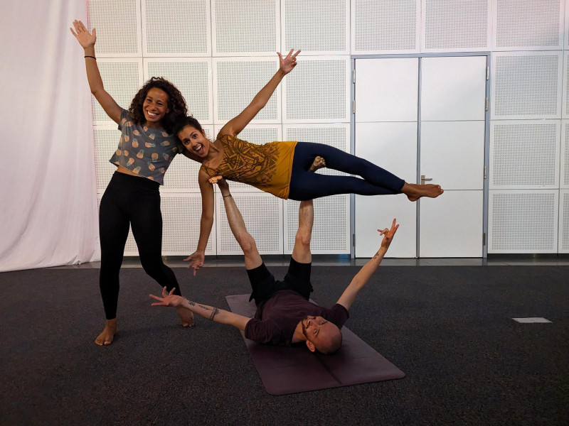 Acro Yoga in de Toren - Hipsy