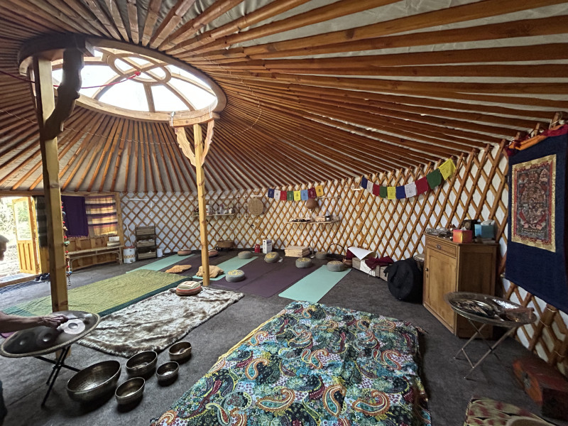 Helende massage in yurt - Hipsy