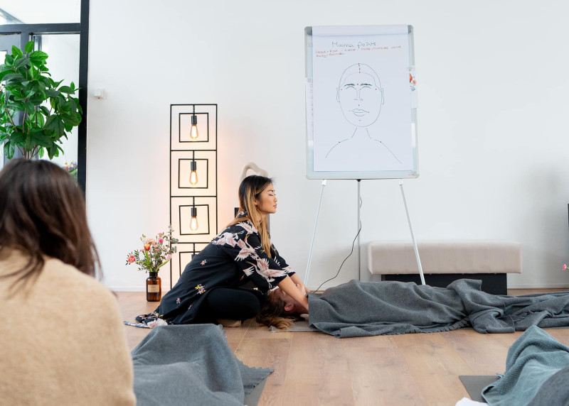 5 Sense Therapy - Hipsy