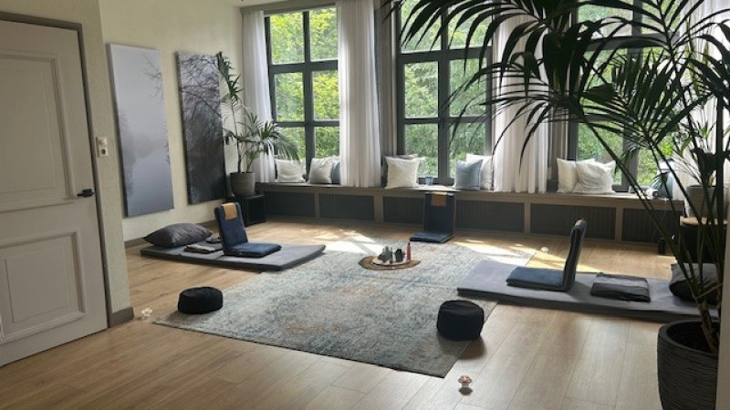 reset and reconnect with truffel psychedelic plant medicine retreat - Hipsy