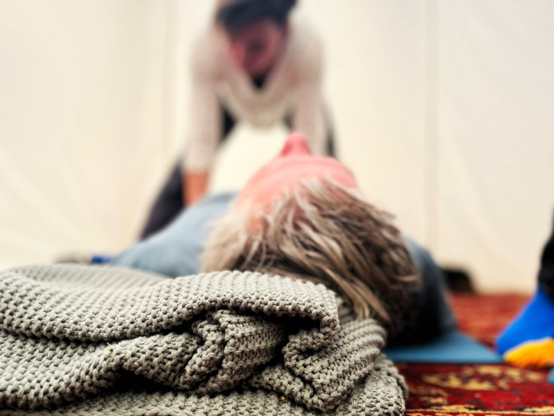 Re-connect ; ademcirkel & microdose truffel - Hipsy