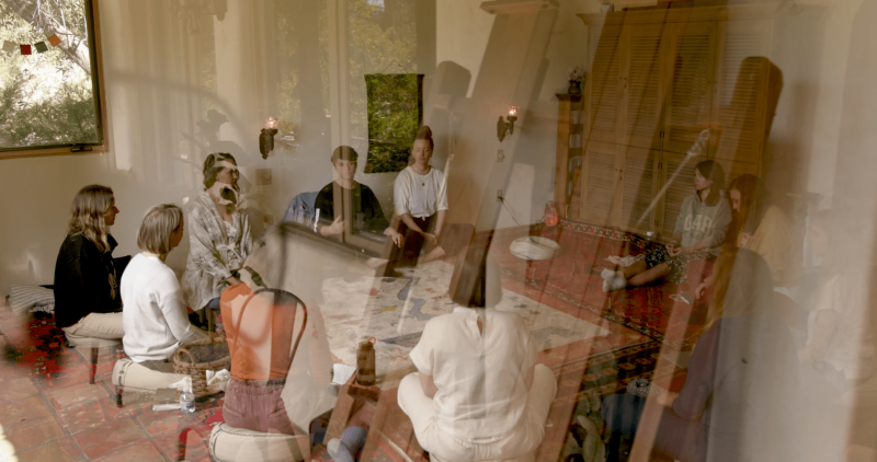 Finding your identity as an expat | Conscious Connecting Workshop - Hipsy