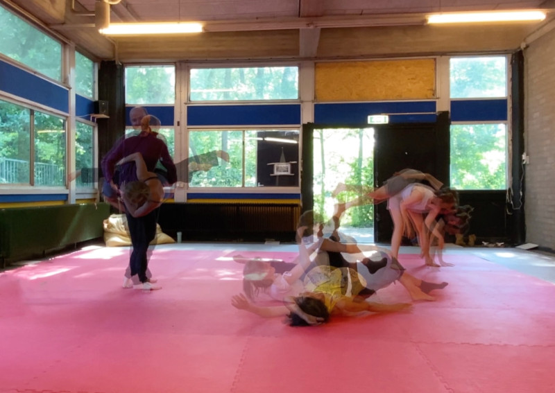 Sunday Contact improvisation Jam - Hipsy