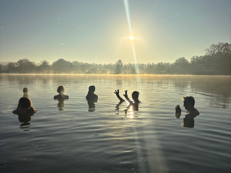 Met het bos in het (koude) water in (lente - editie) - Hipsy