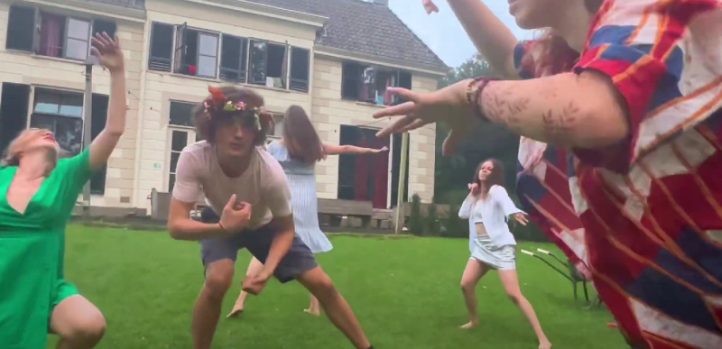 Embodied expression - Hipsy