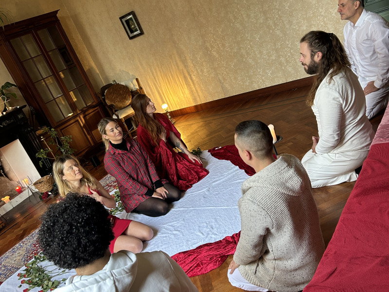 Holy Lovers ONE DAY: Tantra, Devotion & the Art of Sacred - Hipsy