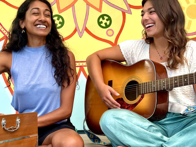 SISTER SOUND CIRCLE - Hipsy