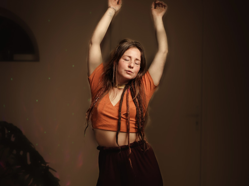 Authentic Dance Journey - Hipsy