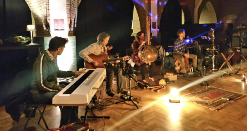 Ecstatic dance avond met LIVE the Dragonfly band! - Hipsy