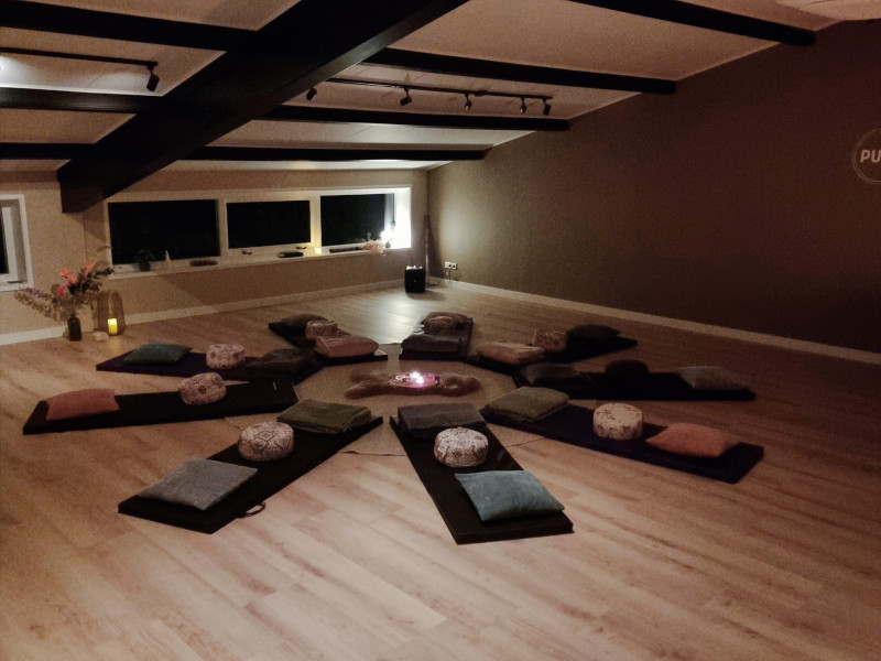 Flow & Klank bij Studio Puur Holistic - Hipsy