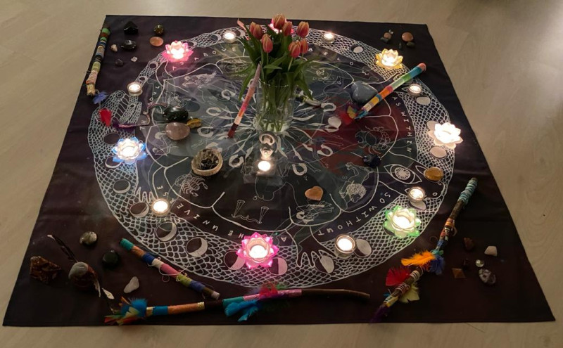 Open maancirkel nieuwe maan op - Hipsy