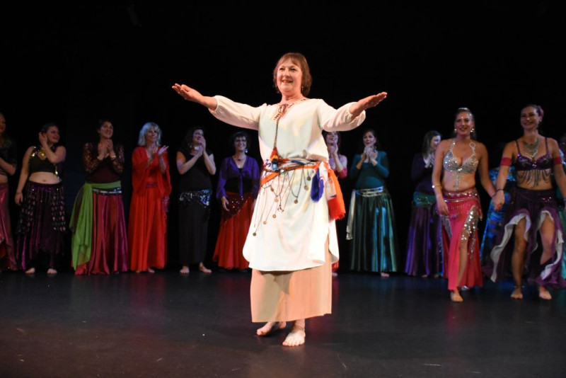 Somatic BellyDance online via Zoom - Hipsy