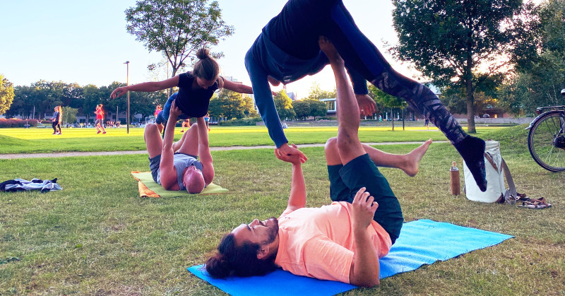 Free AcroYoga Jam + Potluck, Wezenlandenpark Zwolle - Hipsy