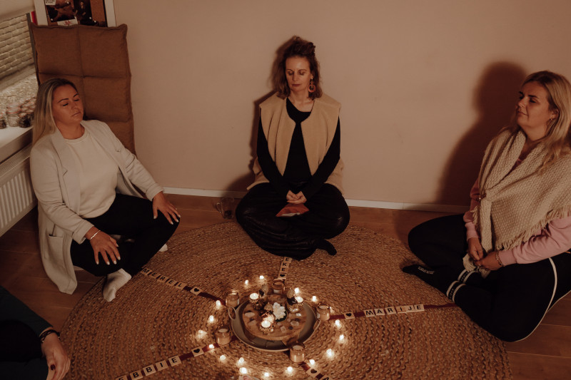 Vrouwencirkel: Een reis naar verbinding met jezelf - Hipsy