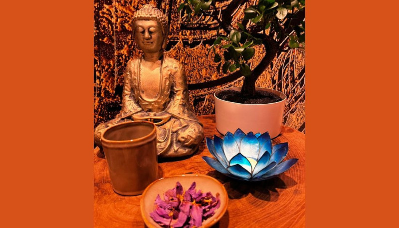 Blauwe Lotus thee ceremonie; nieuw begin - Hipsy