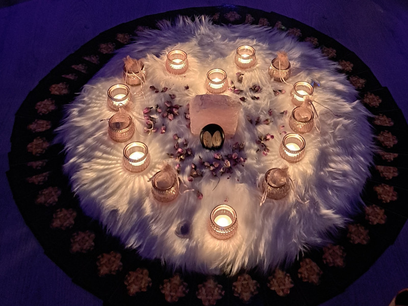 Circle of Love Inner Sound Journey - Hipsy