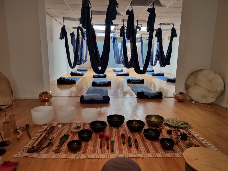Klankbad in een hangmat ️ Nog even chillen voor de kerst editie ️ - Hipsy
