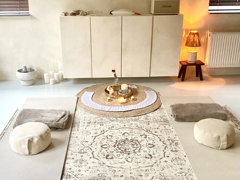 Beyond Your Body - Hipsy