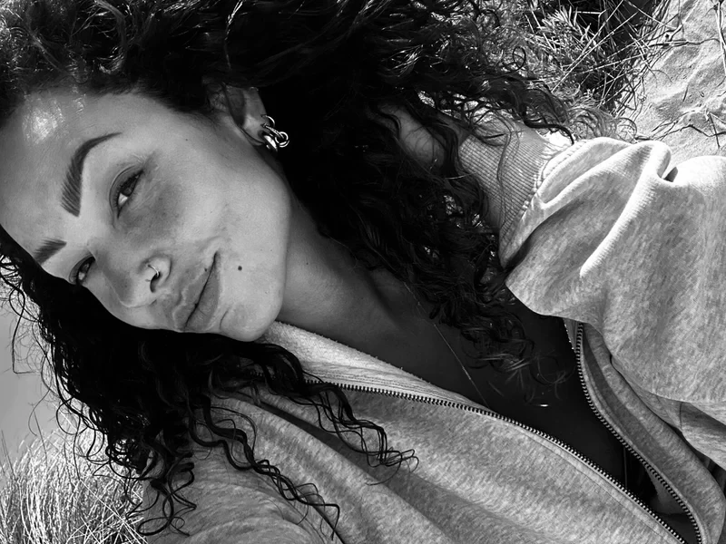 House of Be Her - Hipsy