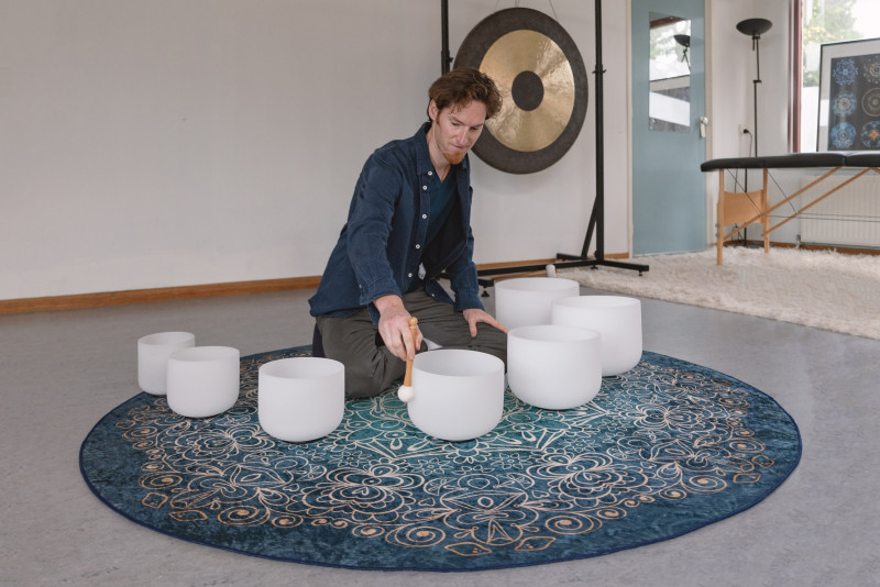 Vital Vibrations - Hipsy