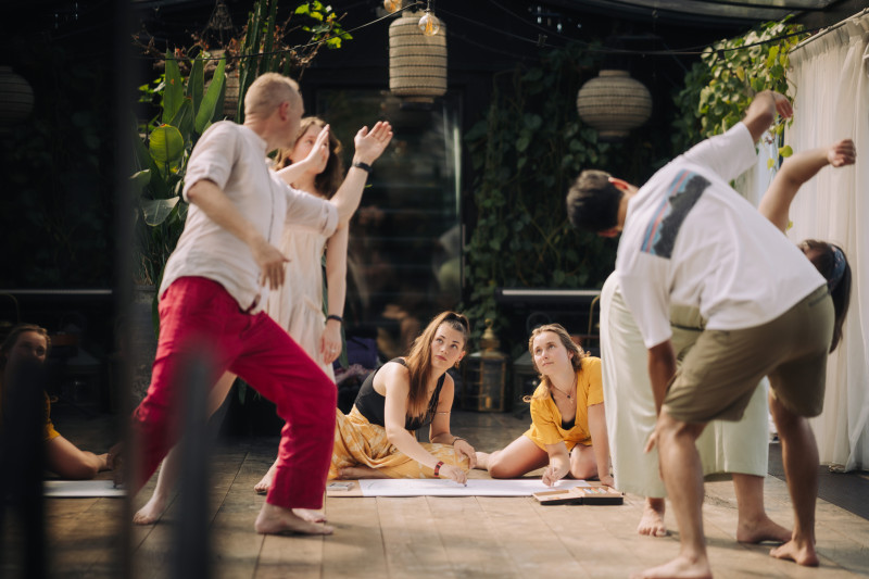 One Line Studio - Hipsy