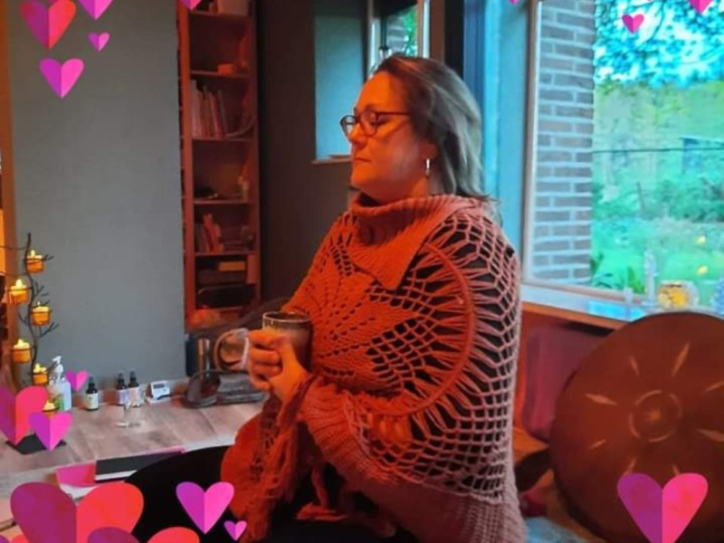 HER-INNER JE - Hipsy