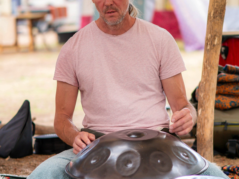 Arjan van Leeuwen Medicine Music - Hipsy