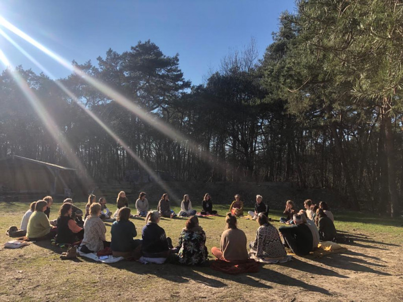 Esther Landa -Love in Motion- - Hipsy